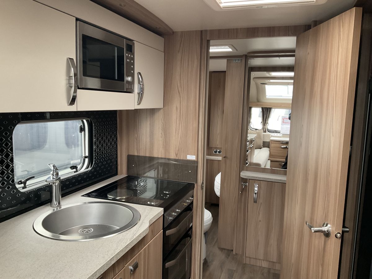 Used 2022 Swift Challenger Alde 650 caravan - just £21995 at Ropers of ...